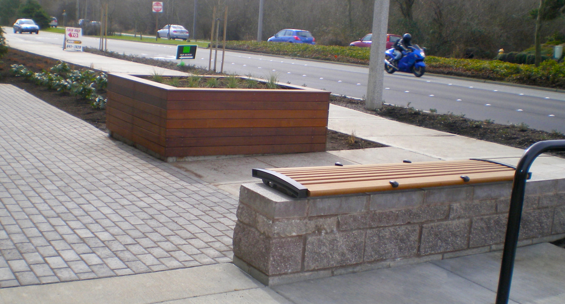 100 Skate Deterrent - Bench Mount - Maglin